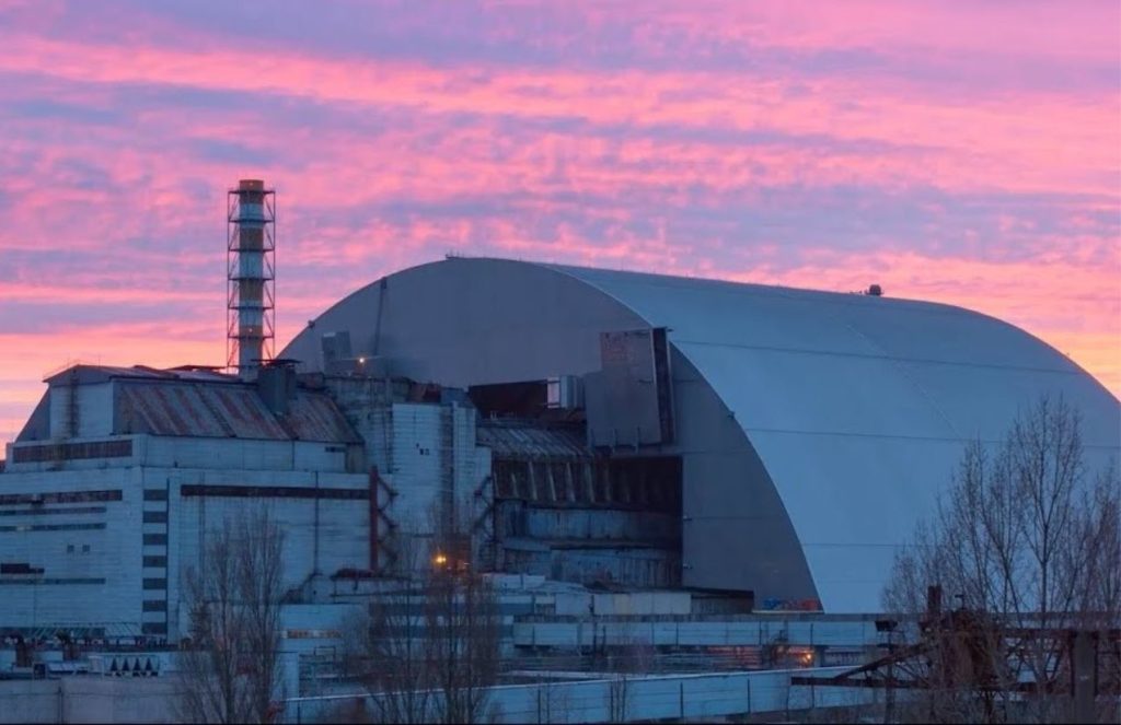 A Russian drone strikes the radiation shield of the Chernobyl nuclear ...
